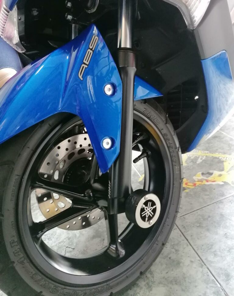 Sliders de ejes premium nylon para Yamaha Nmax | FECORMOTOS